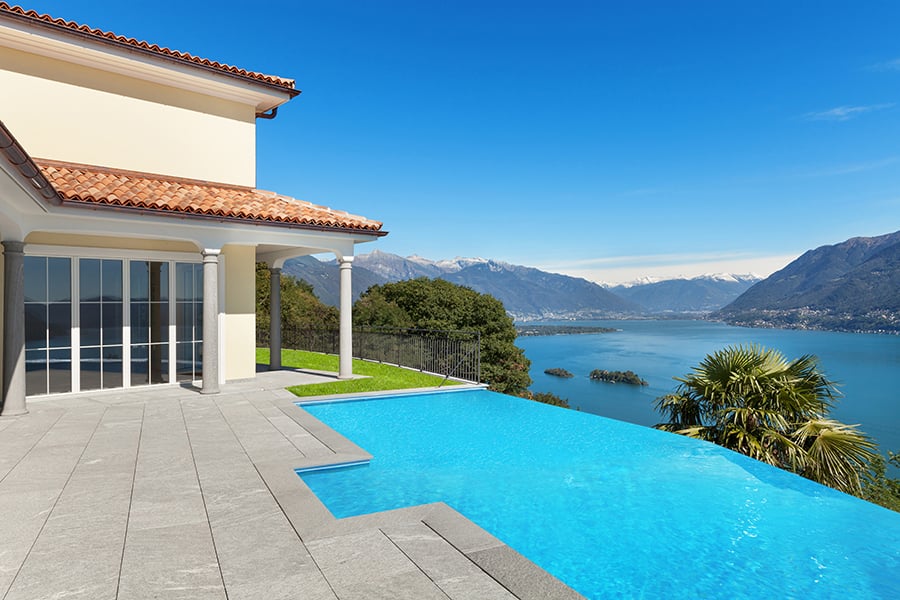 The Best Drainage Solutions for Infinity Pools