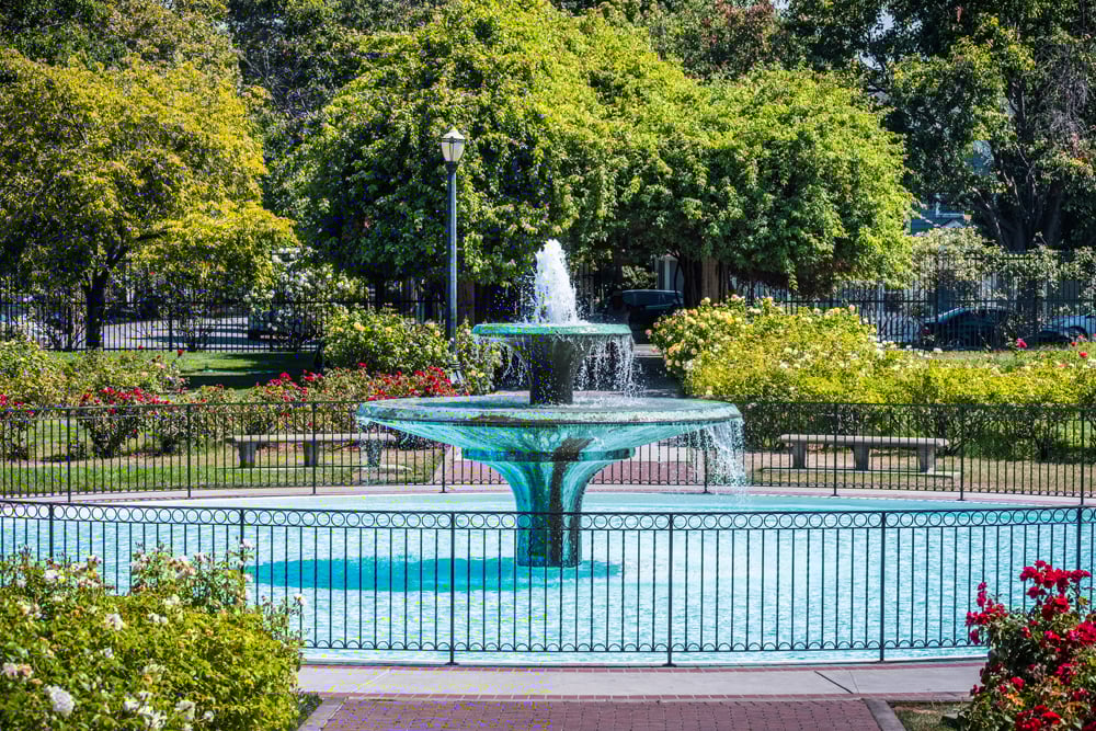 10 Amazing Home Water Feature Ideas for Your Home